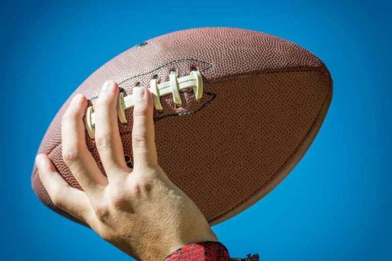 How To Throw A Football